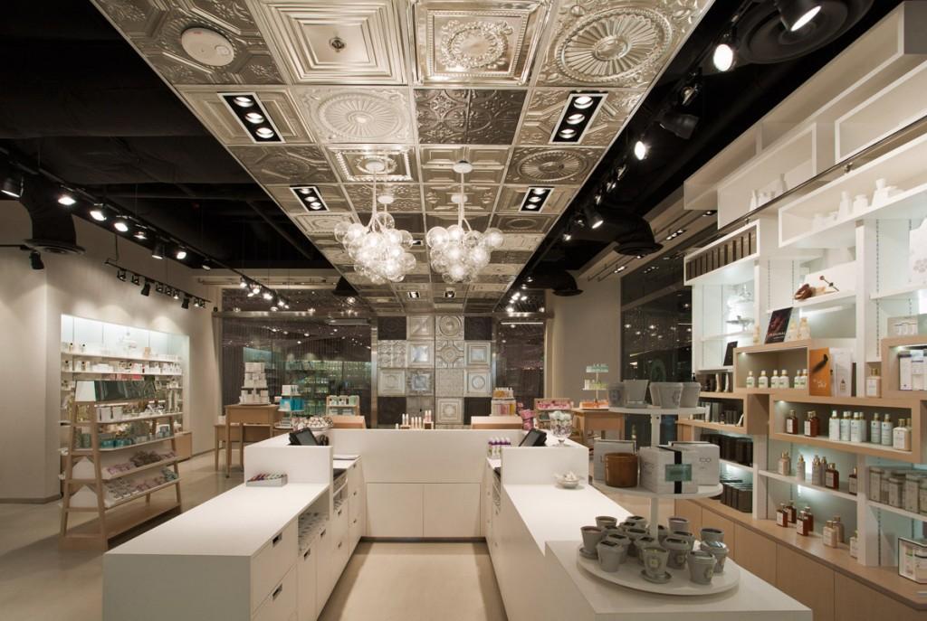 DECORAÇÃO DE LOJAS DE COSMÉTICOS