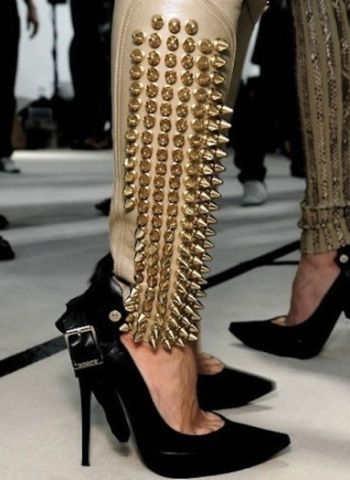 Como Usar a Moda das Calças com Spike